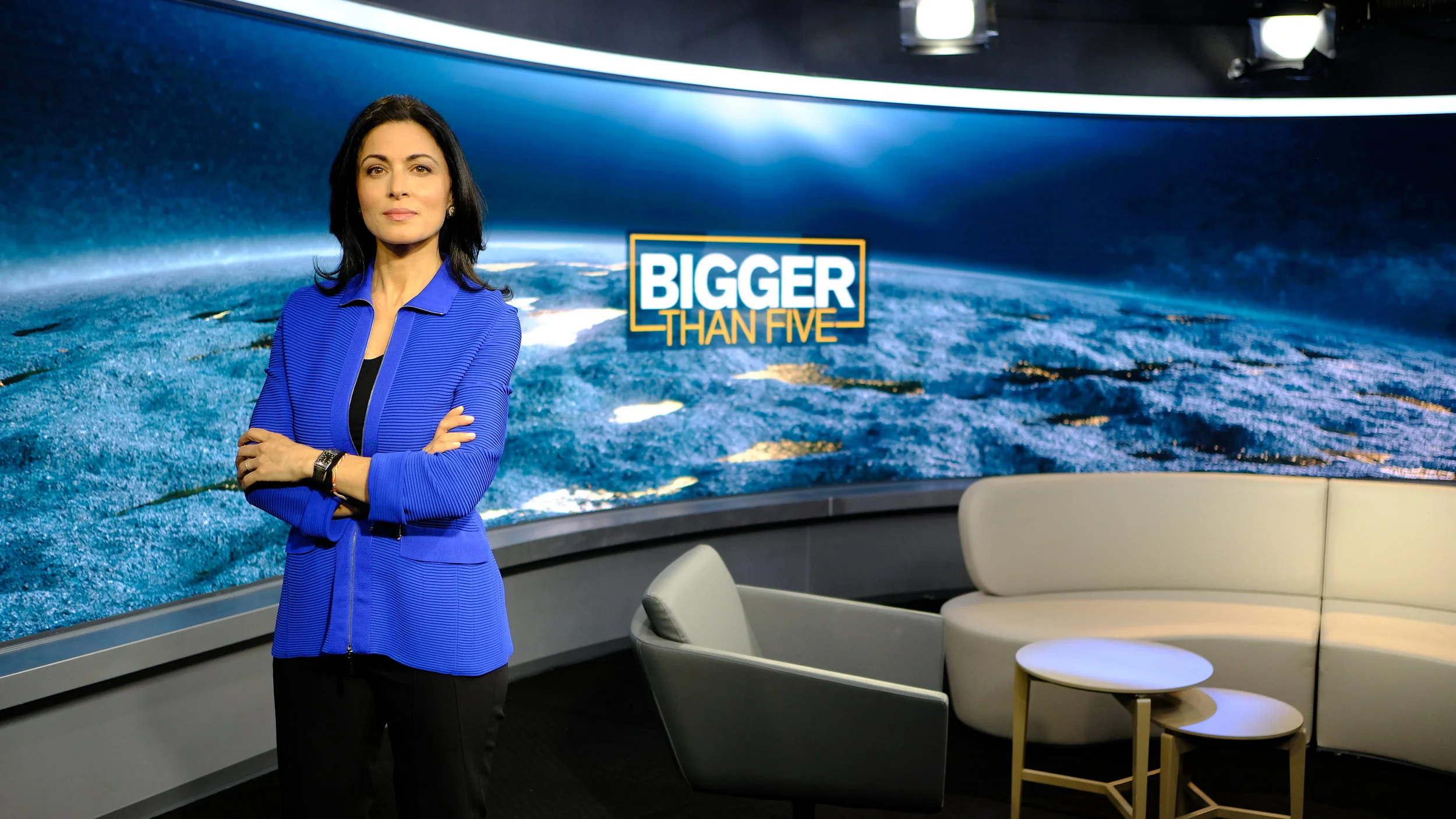 Ghida Fakhry - Bigger than five