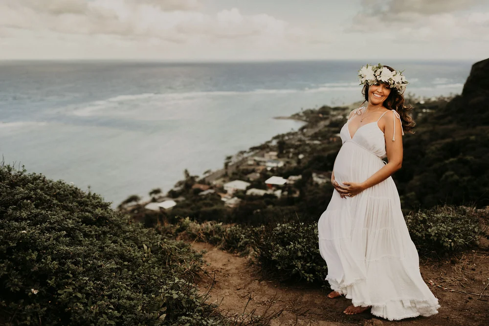 Mountain Top Maternity Session | Oahu Maternity Photographer — The ...