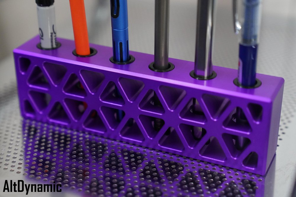 Isobrick Machined Pen Stand