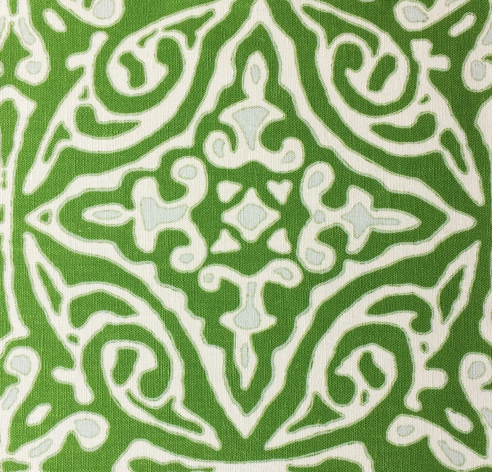 Medium Diamond Batik — Betsy