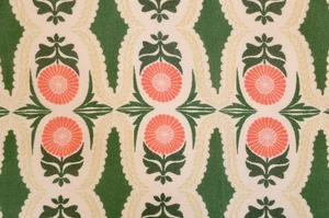 Daisy Chain — Betsy