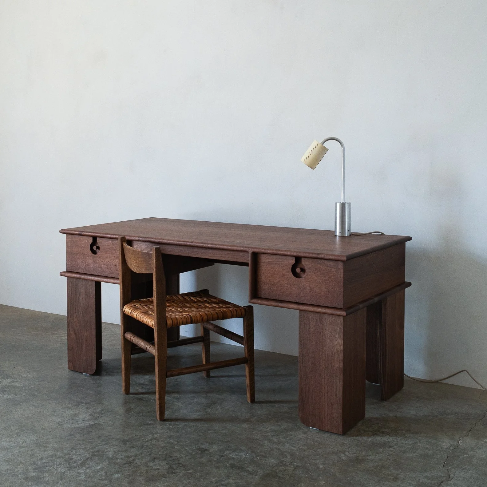 Molina Desk — fern