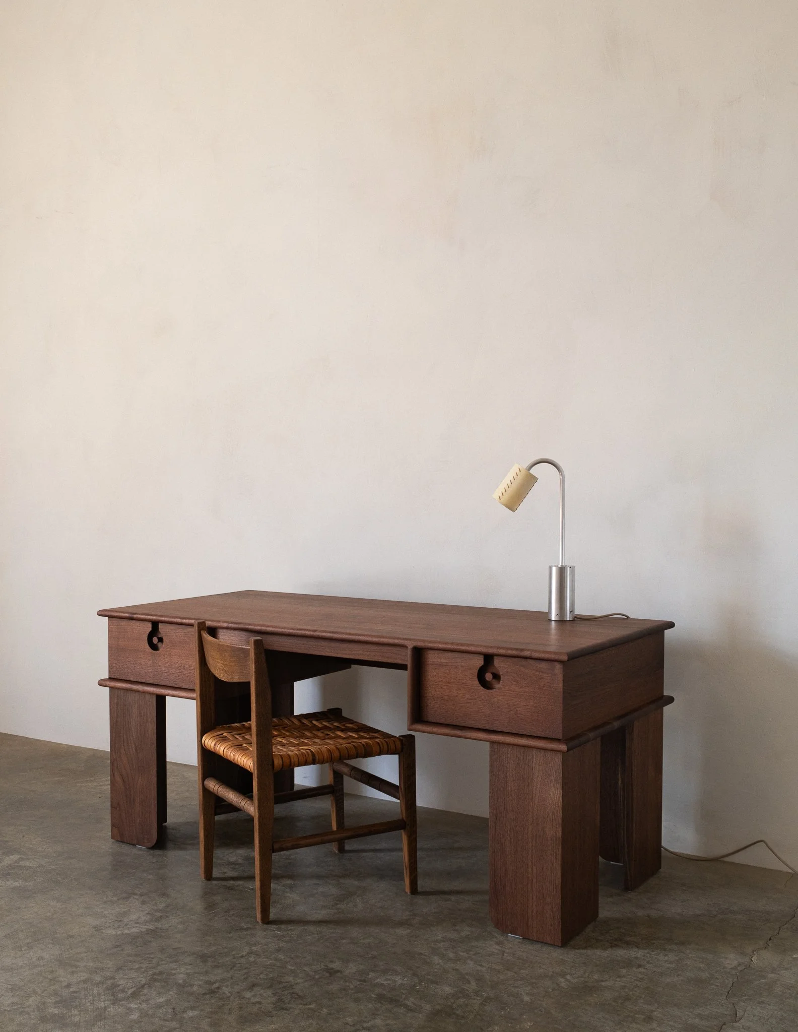 Molina Desk — fern