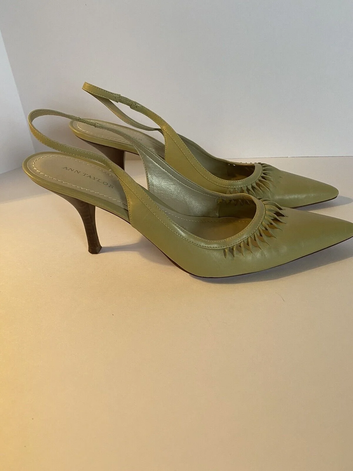 Ann Taylor Twisted Slingback Pumps — UFO No More