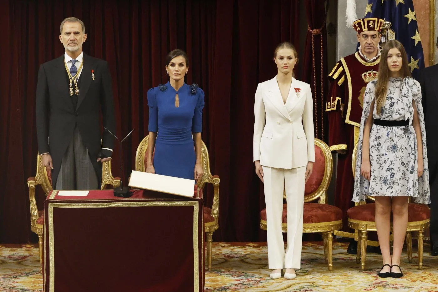Princess Leonor swears her allegiance to the Constitution on her 18th ...