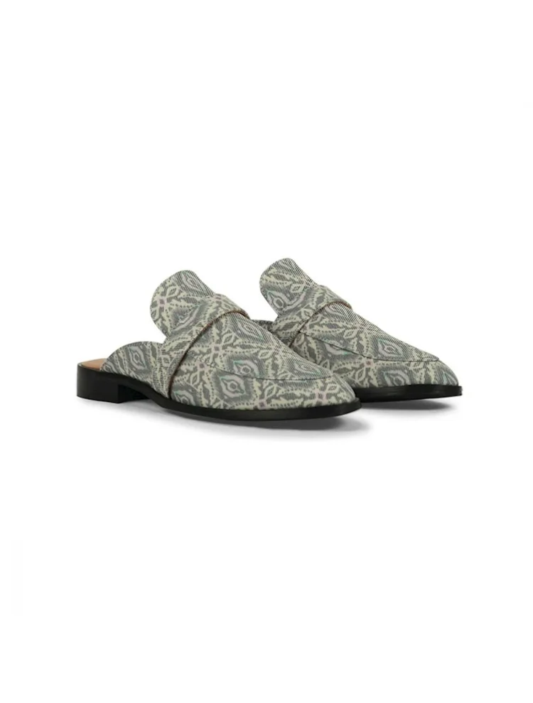 Summum Canvas Printed Loafers — UFO No More