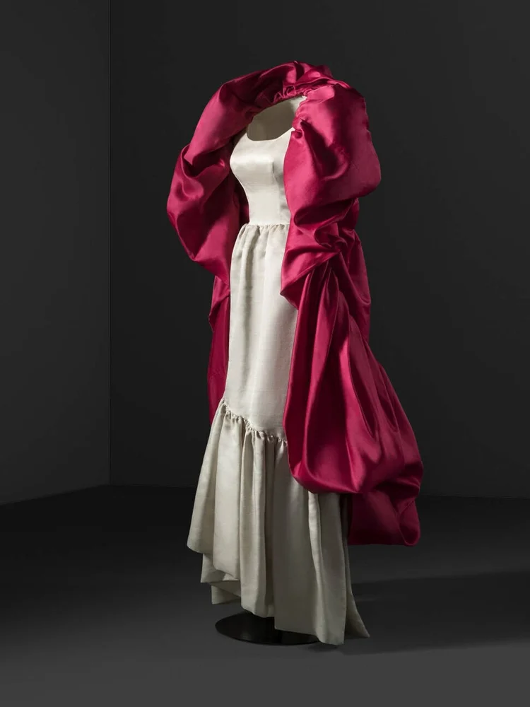 Balenciaga Vintage Red Shawl Cape — UFO No More