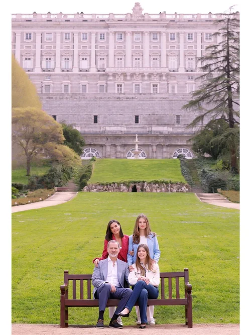 Happy 20th Wedding Anniversary to King Felipe and Queen Letizia ! — UFO ...