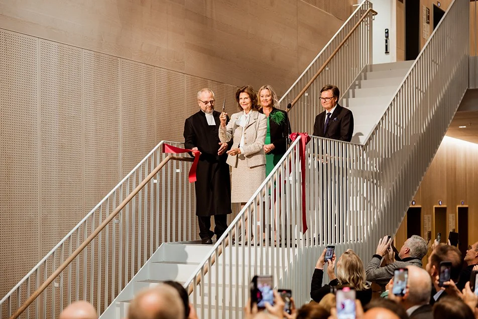 Queen Silvia opens the new Ersta Hospital in Stockholm — UFO No More