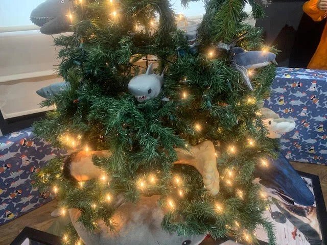 World's First Jaws Christmas Tree — The Daily Jaws
