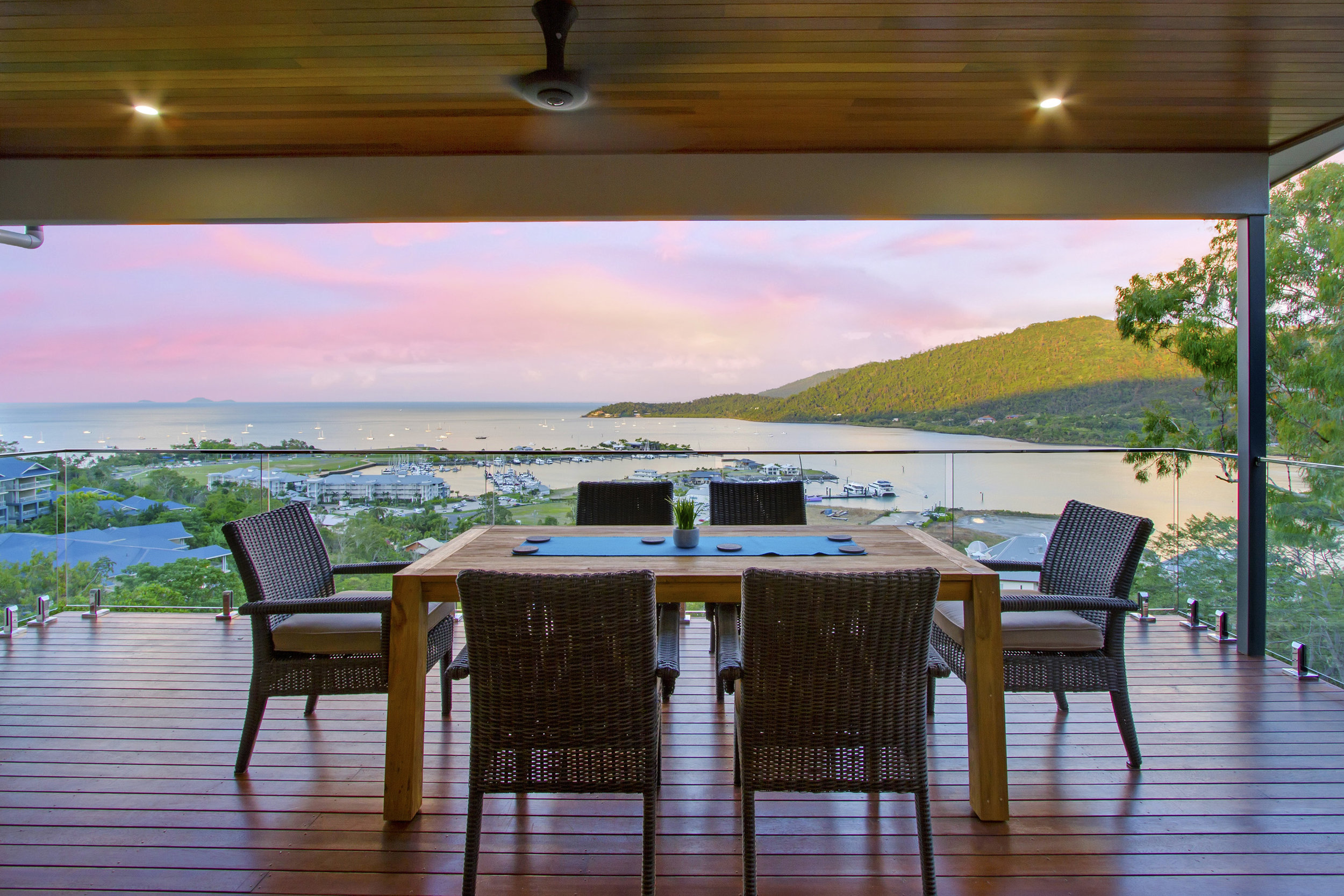 elementa whitsundays