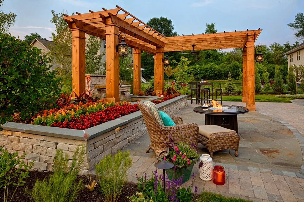 Mom's Design Build-Pergolas and Pavilions
