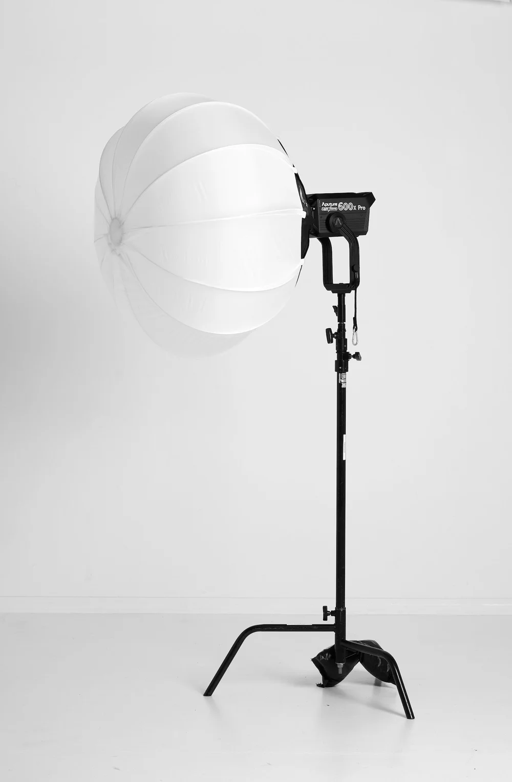 4 Ways to Use the Aputure LS Pro 600X — Studio Tropico