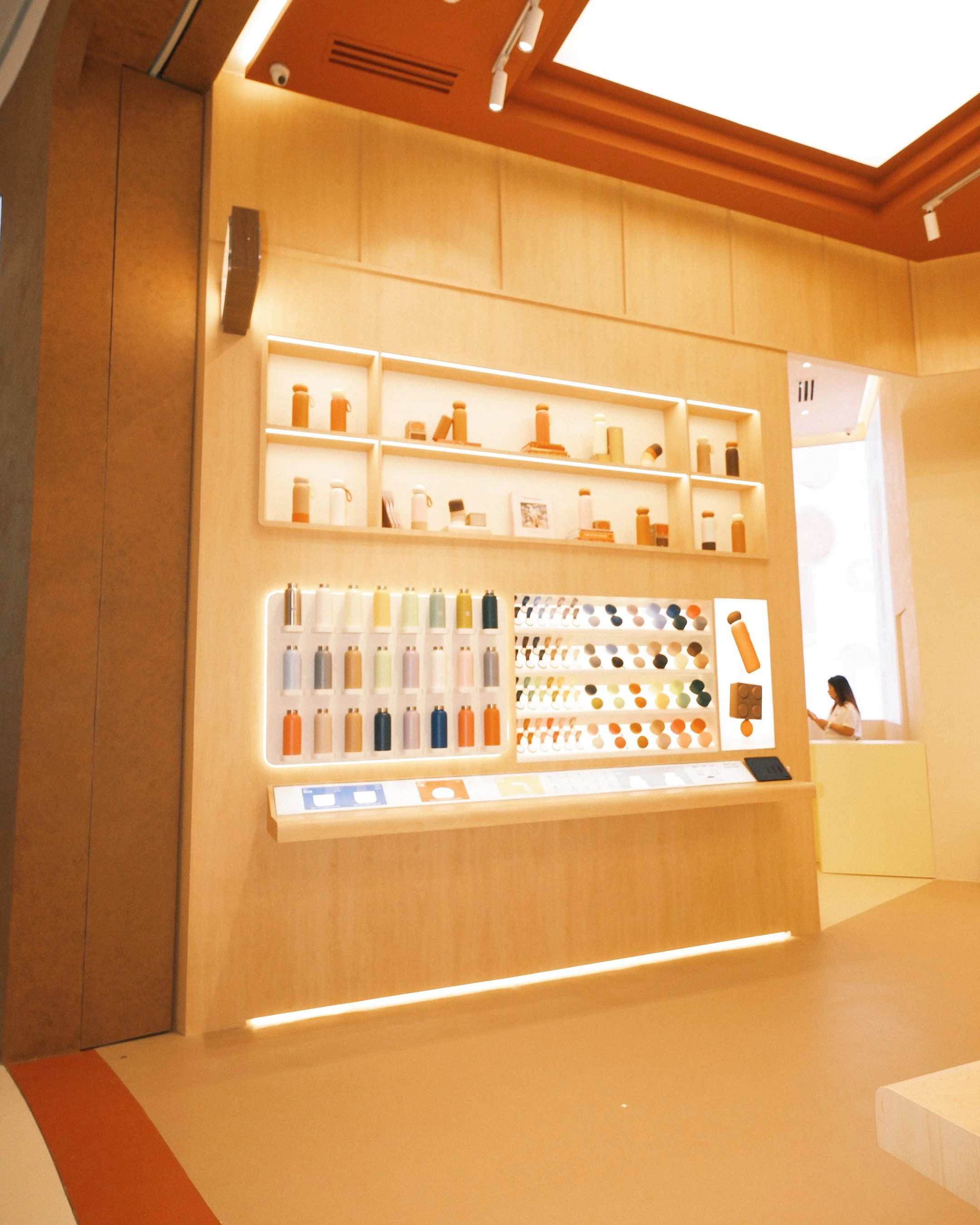 UPSIZE PH | Sunnies World Opens Third Store At SM Mall Of Asia