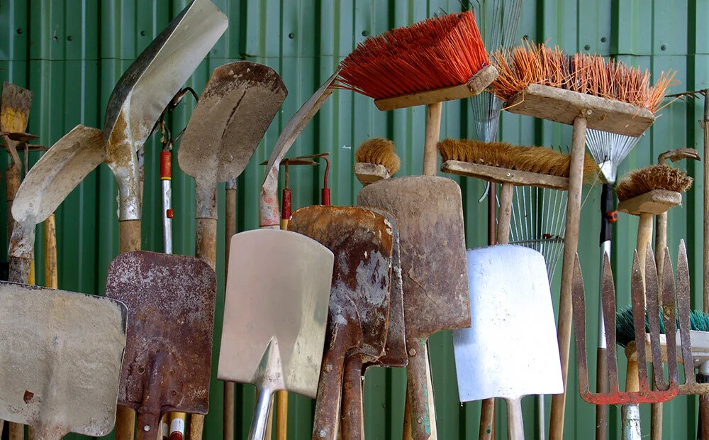 Dammann's Garden Company – HOW TO CLEAN & SHARPEN ESSENTIAL GARDEN TOOLS