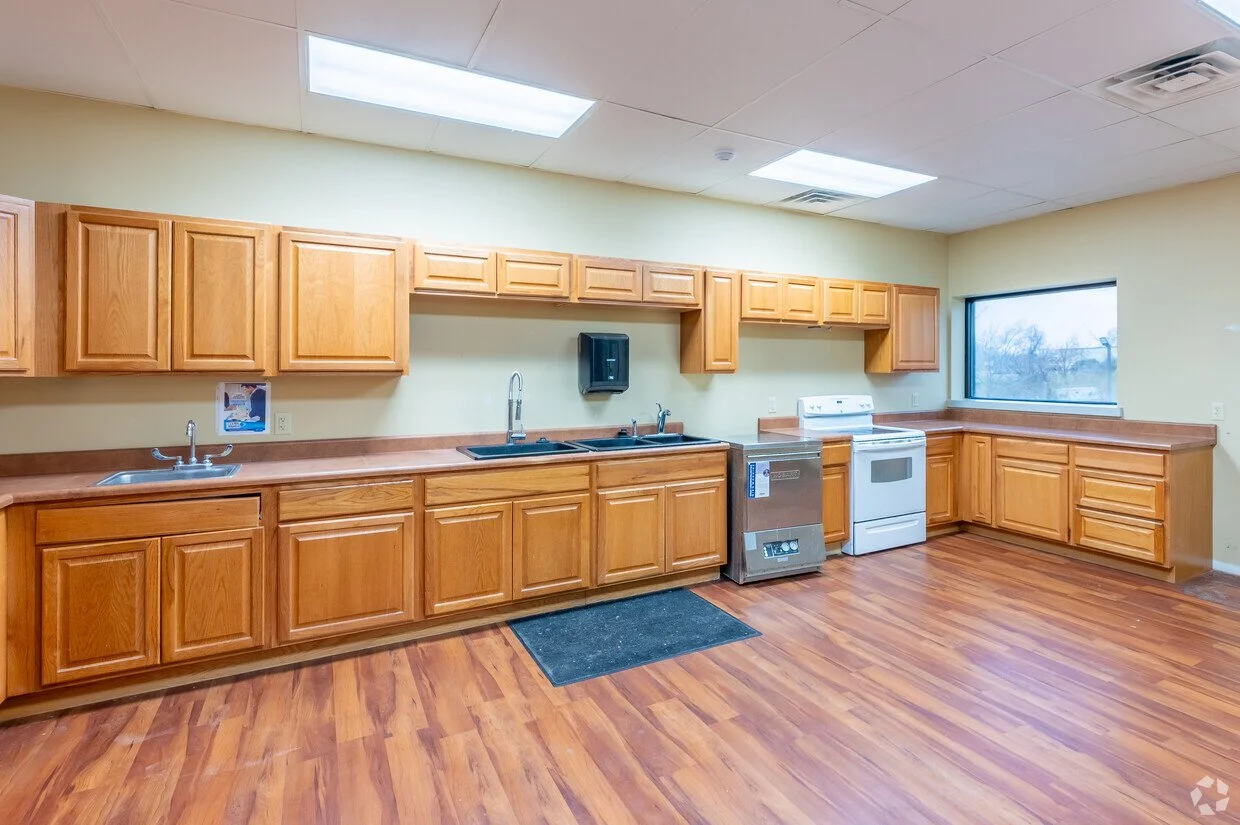 1508 NW Vivion Rd — Eastbrook Properties