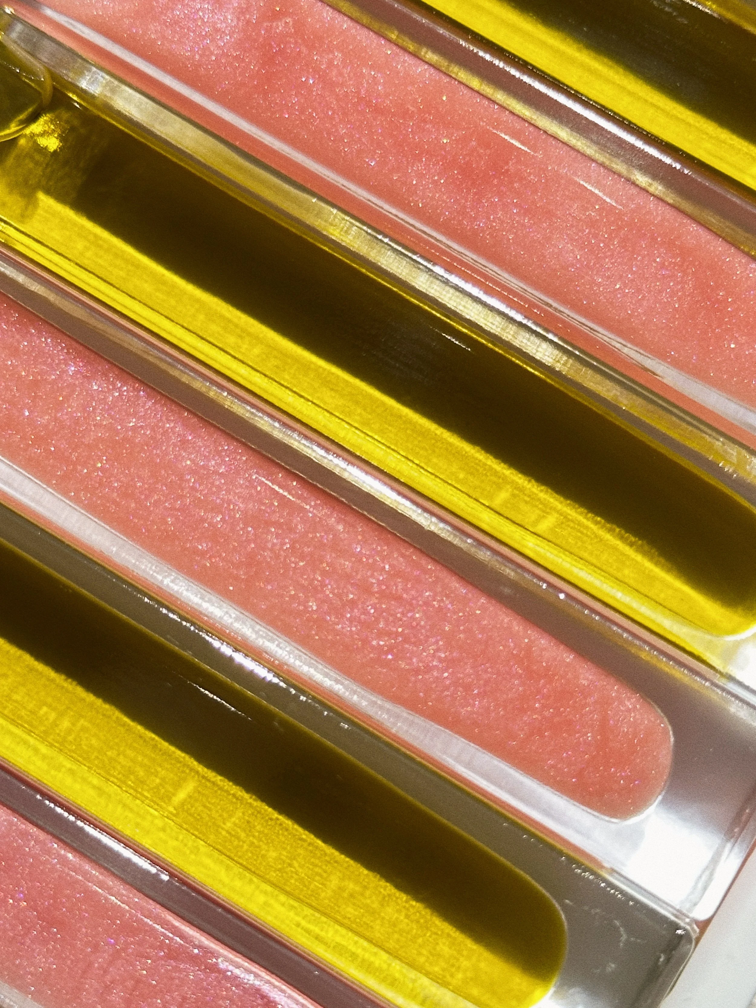 ROWSIE VAIN — SKIN