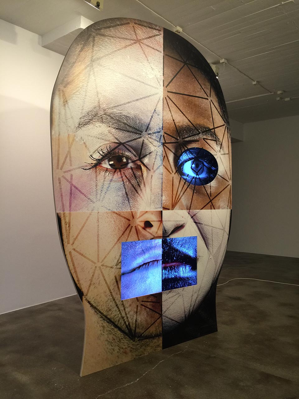Tony Oursler / gallery