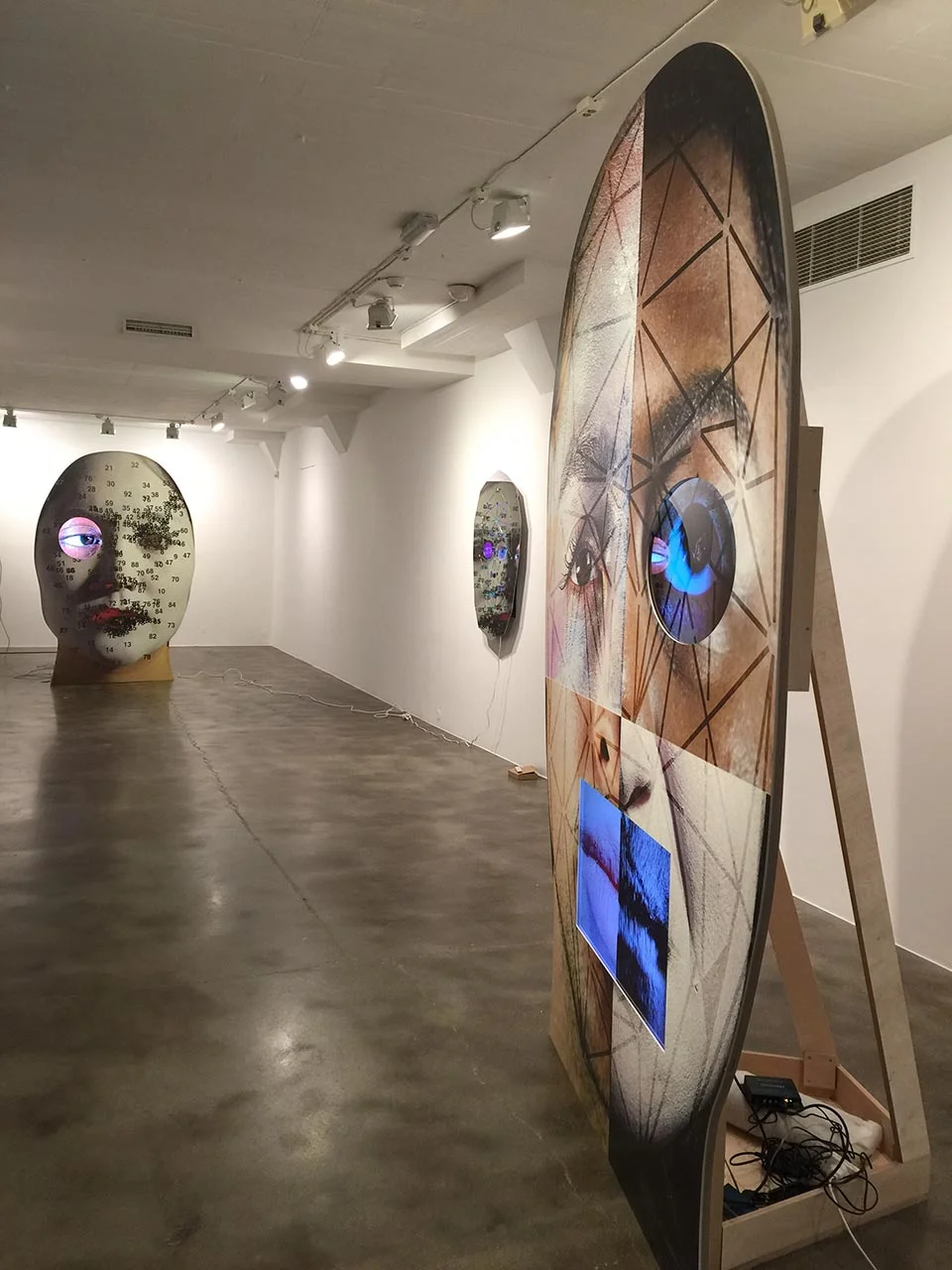 Tony Oursler / gallery