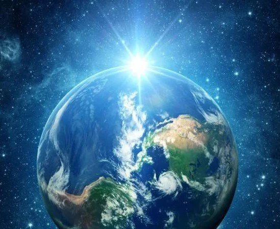 The Community of Terra Lux