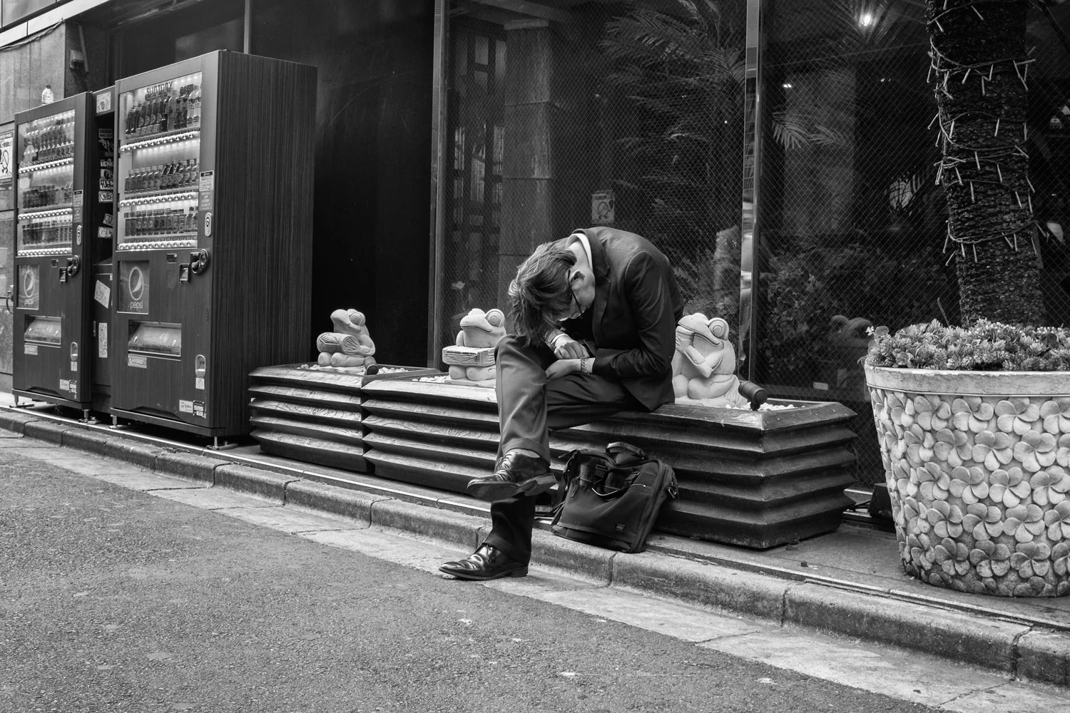 Street Photography in Tokyo by Leica Ambassador Eolo Perfido