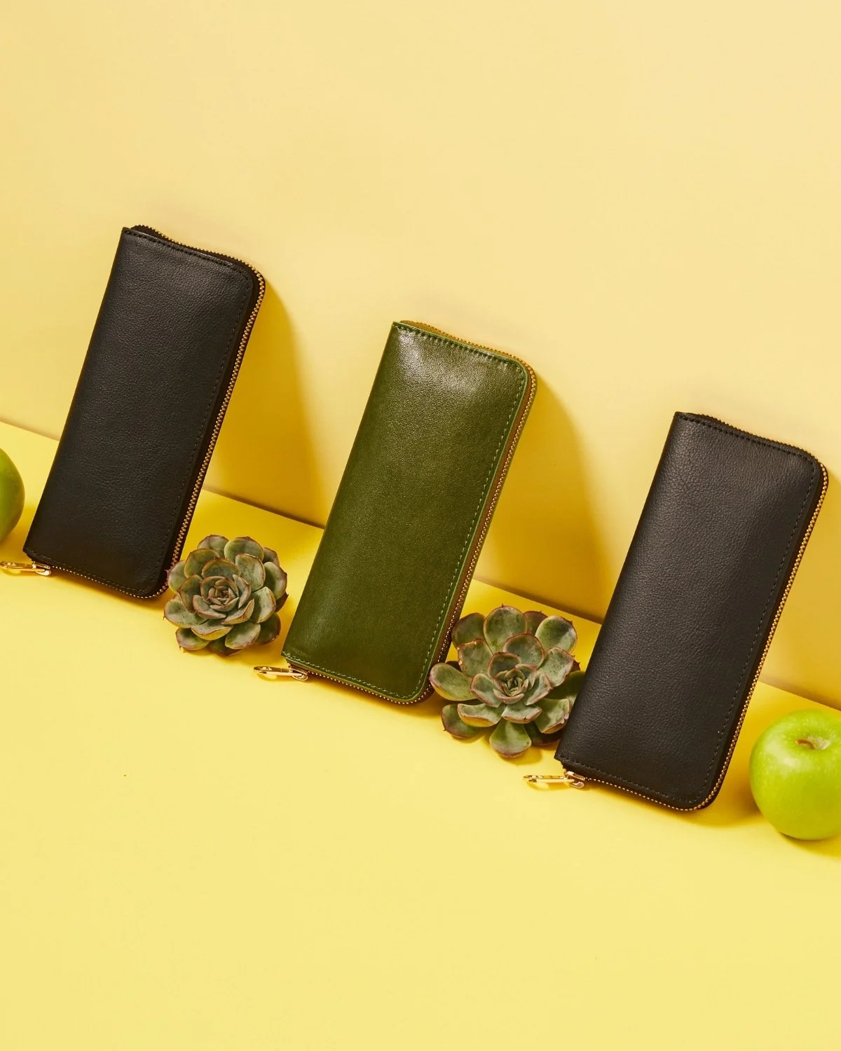 12 Best Sustainable Ethical Wallet Brands to Stay Organized | Conscious ...