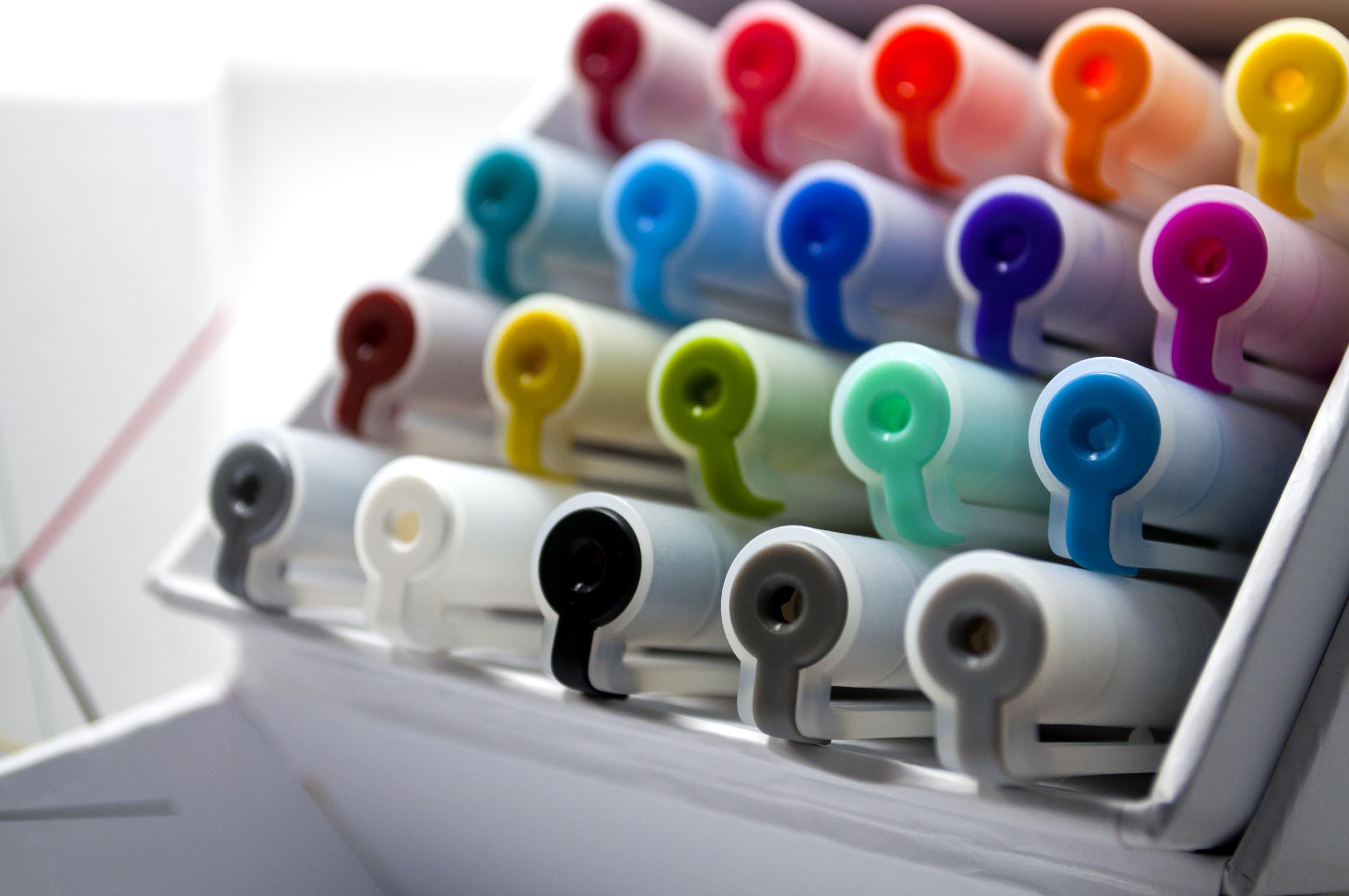 Derwent Graphik Line Painter Pens — The Art Gear Guide