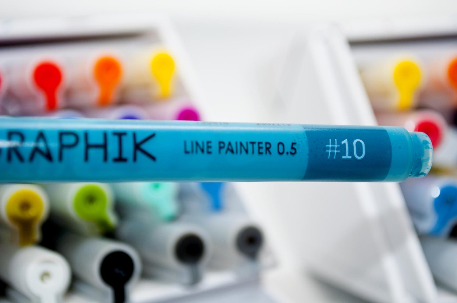 Derwent Graphik Line Painter Pens — The Art Gear Guide