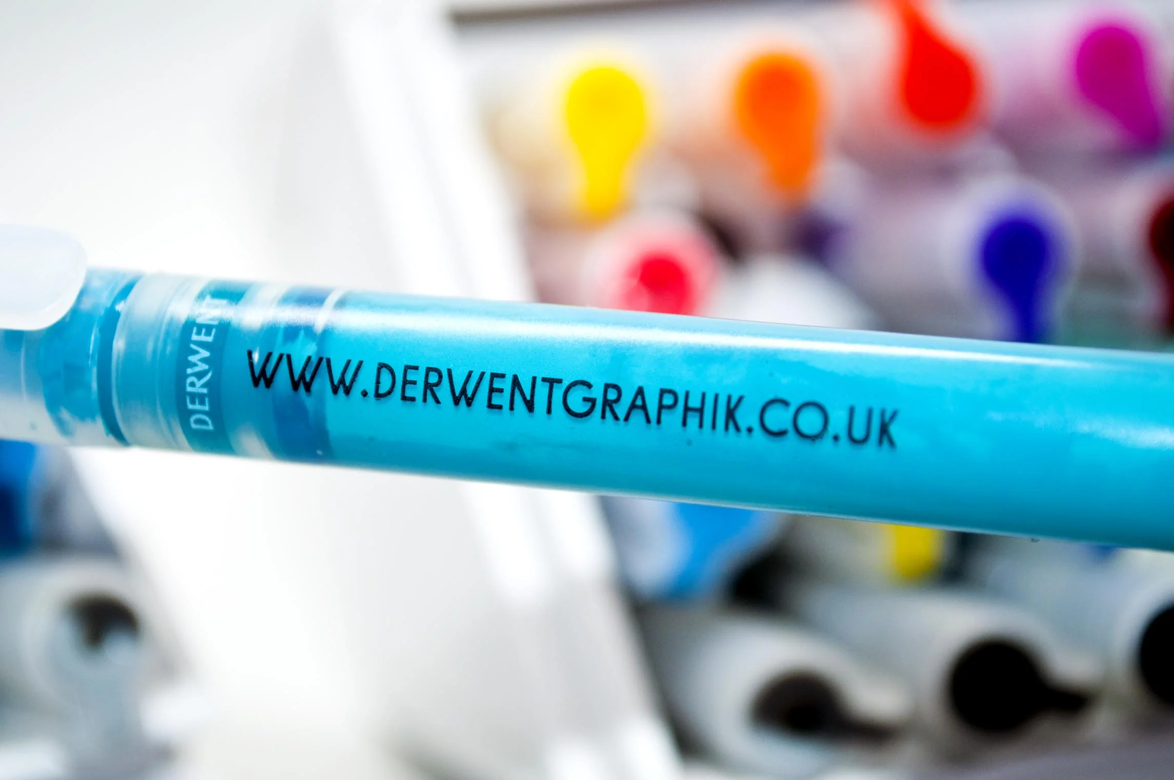 Derwent Graphik Line Painter Pens — The Art Gear Guide