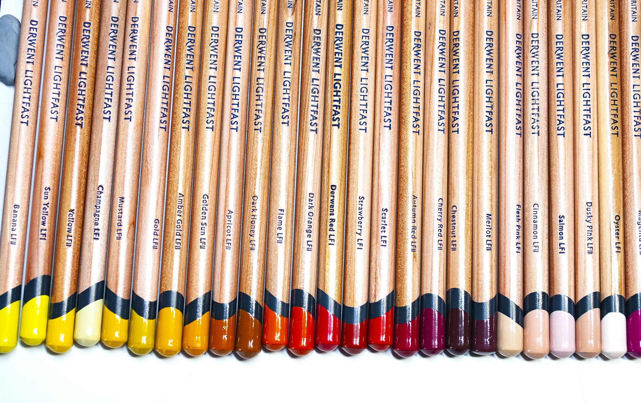 Derwent Lightfast 100 v Caran d'Ache Luminance 76 — The Art Gear Guide