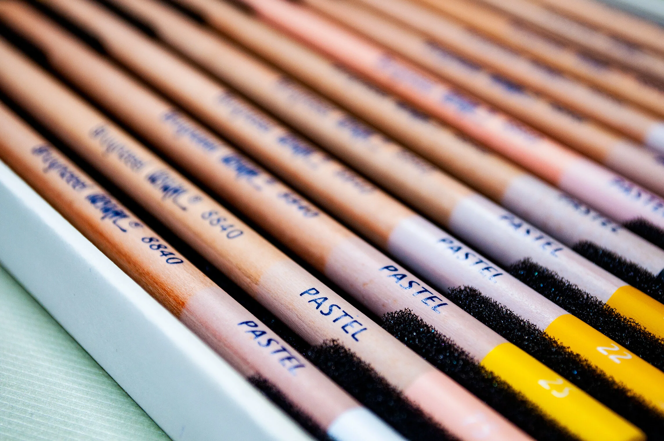 Bruynzeel Design Pastel Pencils — The Art Gear Guide