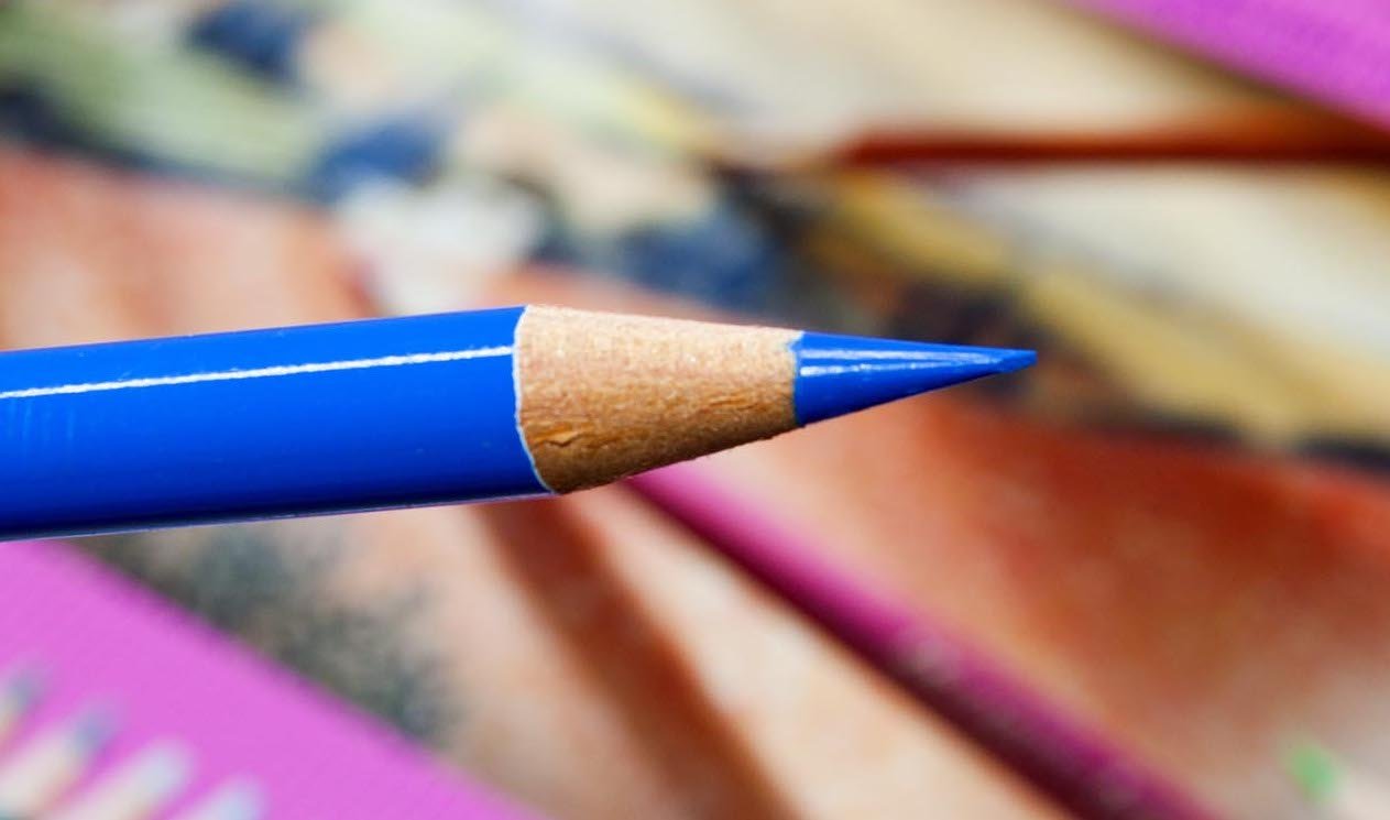 Wax or Oil Colored Pencils Myth or Fact ? — The Art Gear Guide