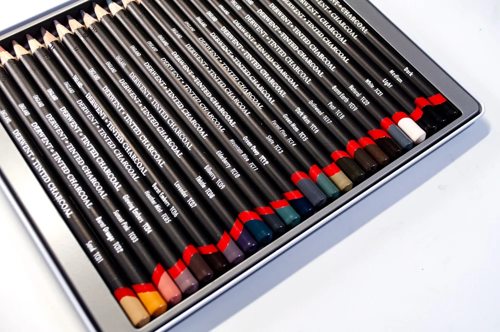 Review Of Derwent Tinted Charcoal Pencils — The Art Gear Guide