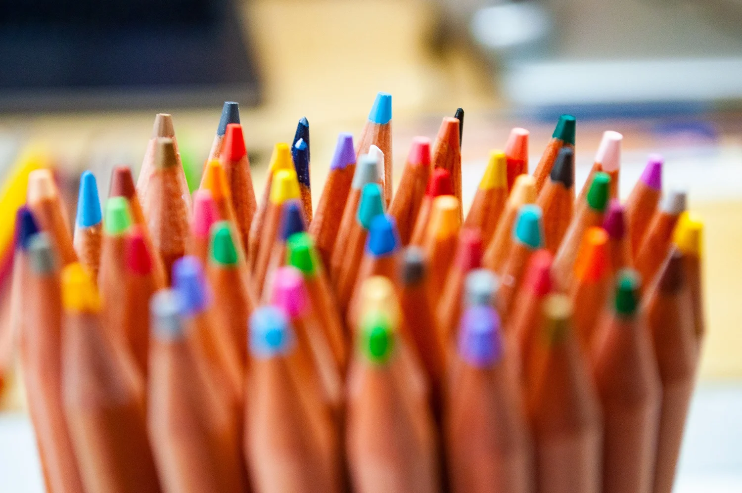 The Best Top 5 Artist Quality Colored Pencils — The Art Gear Guide