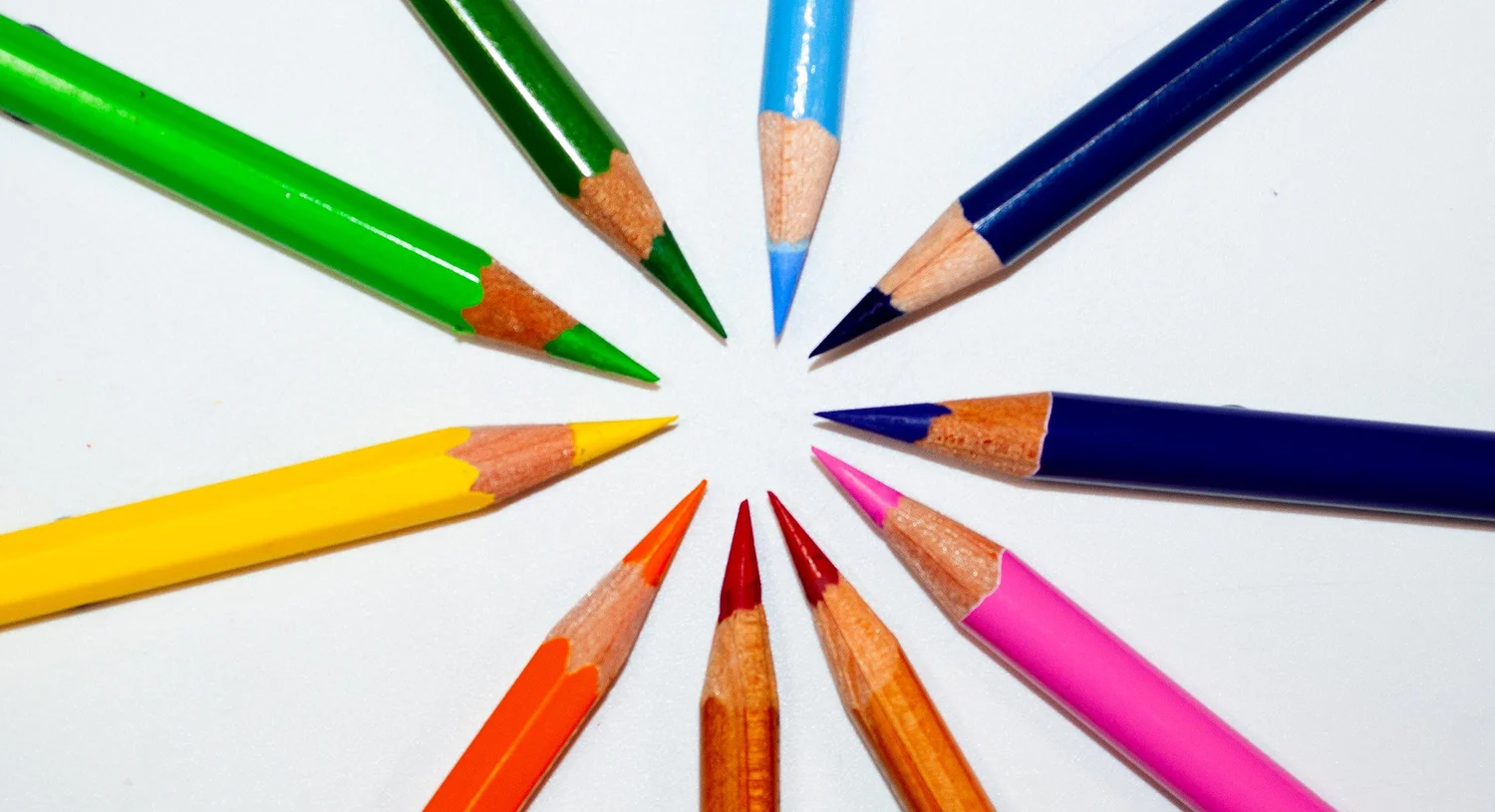 The Best Top 5 Artist Quality Colored Pencils — The Art Gear Guide