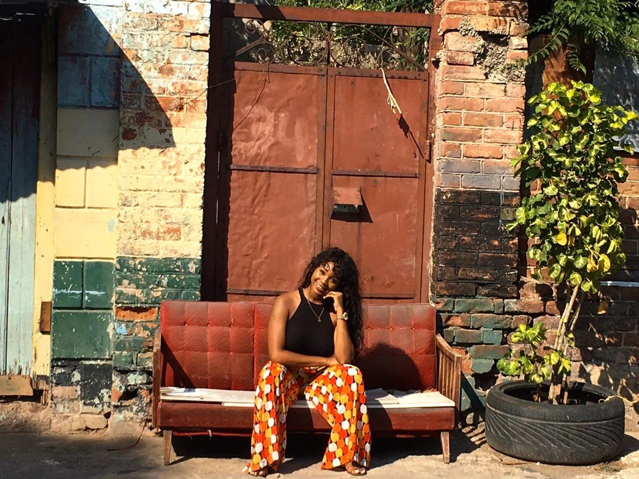Painting The City: Rae Town — SueTanya Mchorgh