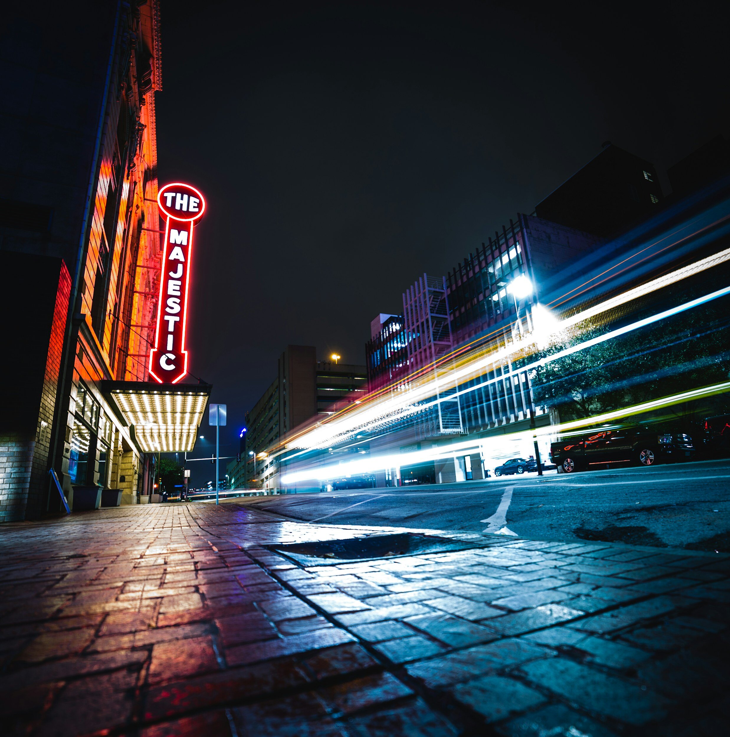 Demola - Afrobeat & Hip-hop Violinist, Artist, Singer