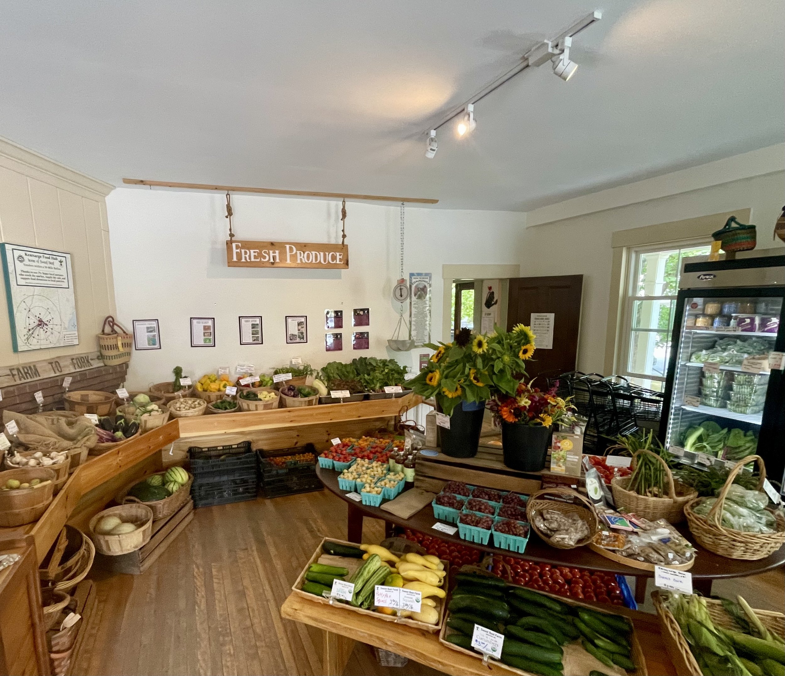 A grocery store featuring local and regional food and farms in the ...