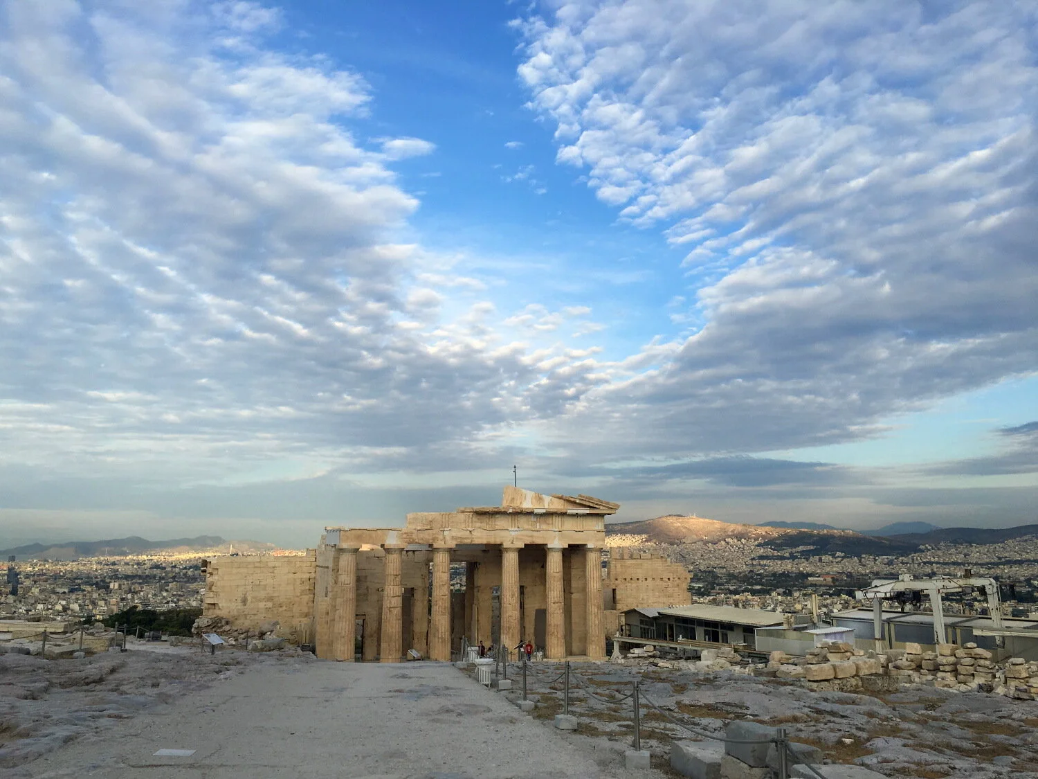 City Guide to Athens, Greece: Part 6 | Street Art | ScrewTheAverage.com