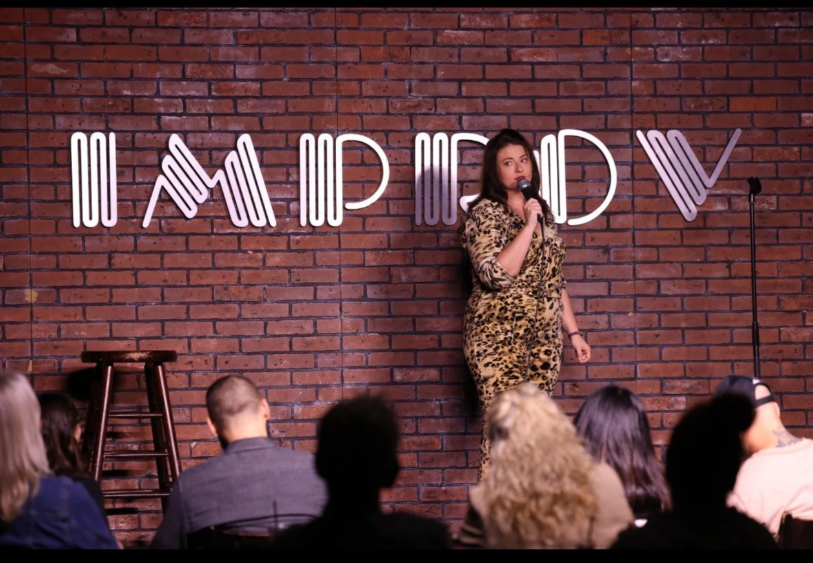 MONNA — Claws Out Comedy