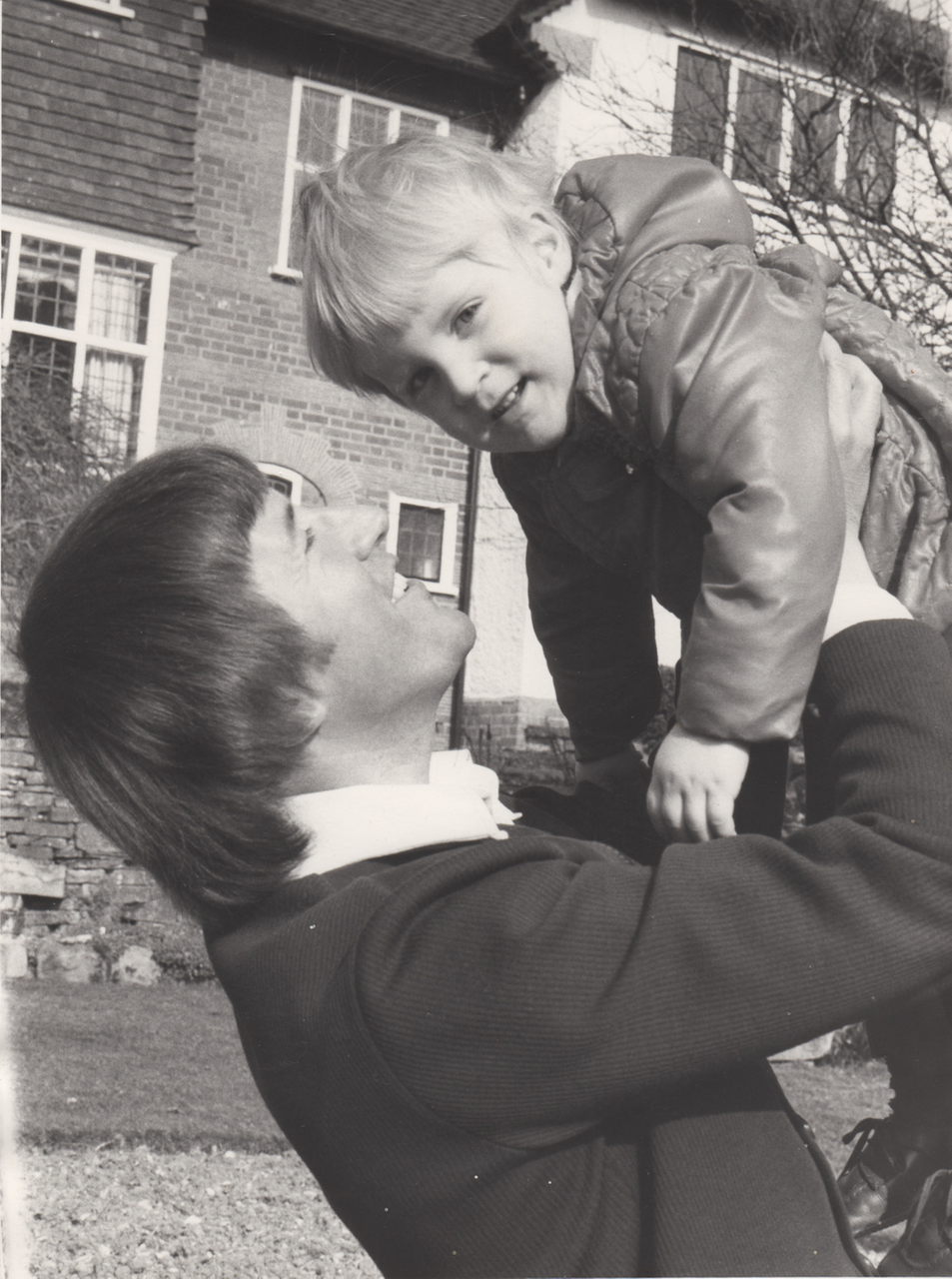 Ben Castle - Ben Castle Videos & Photos page