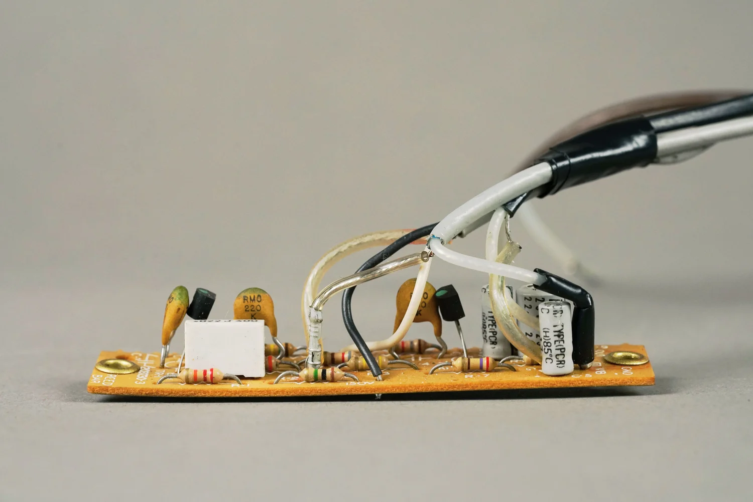 How to Fix Hum in Your Wurlitzer Electronic Piano (Or Other Vintage Amp ...
