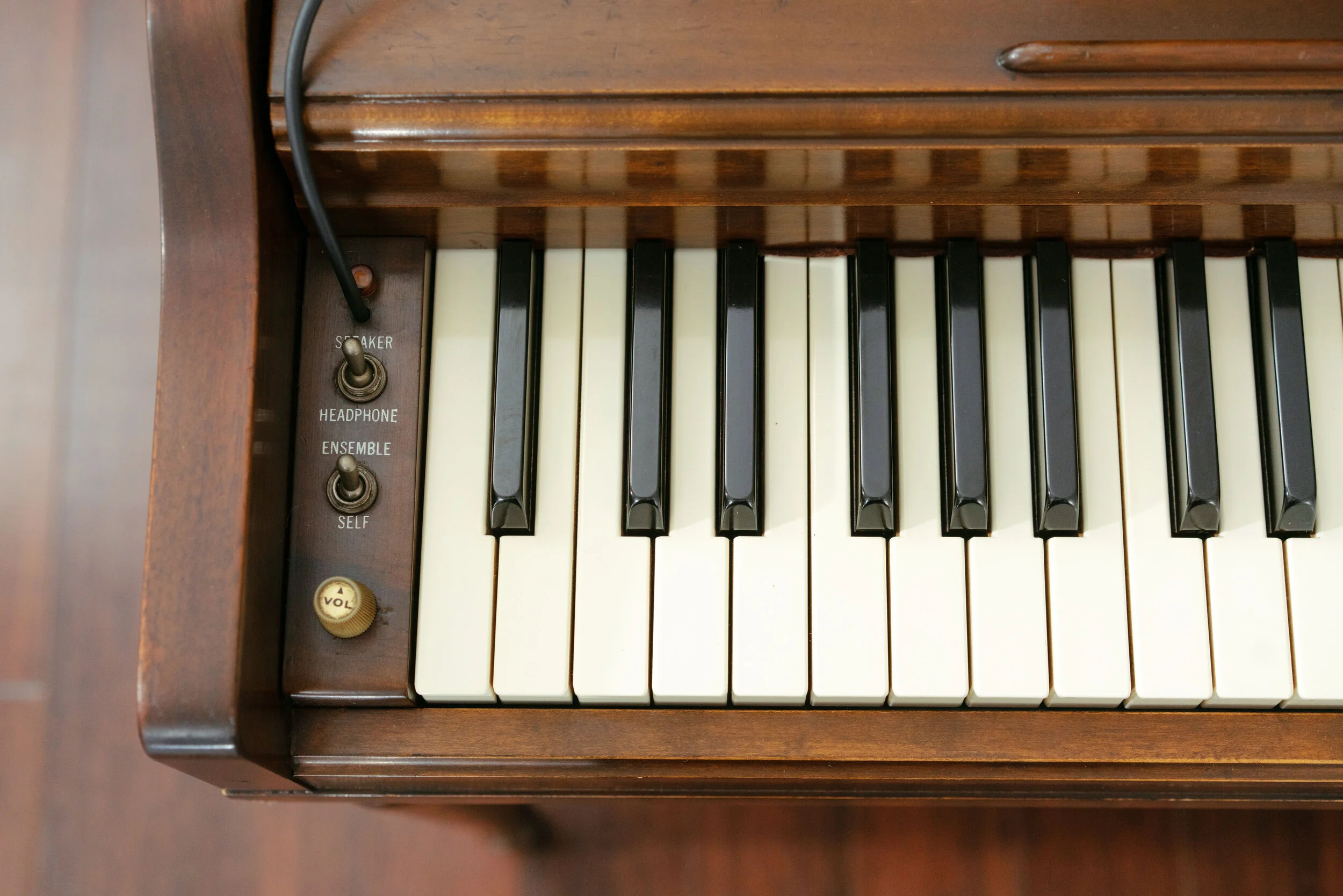 A Brief History of Student-Model Wurlitzer Electronic Pianos — Tropical ...