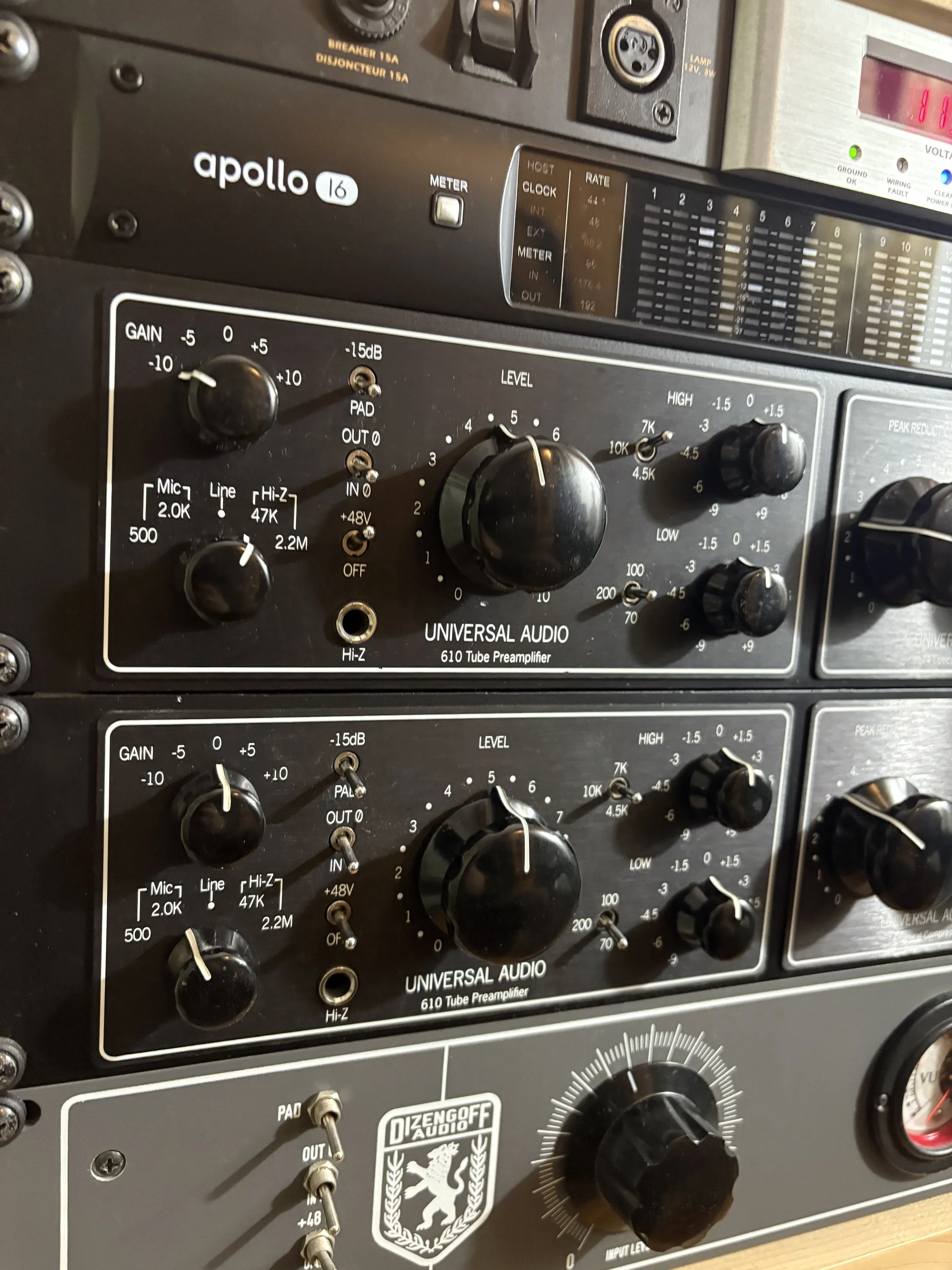 Dizengoff DA2 Tube Preamplifier — Tropical Fish