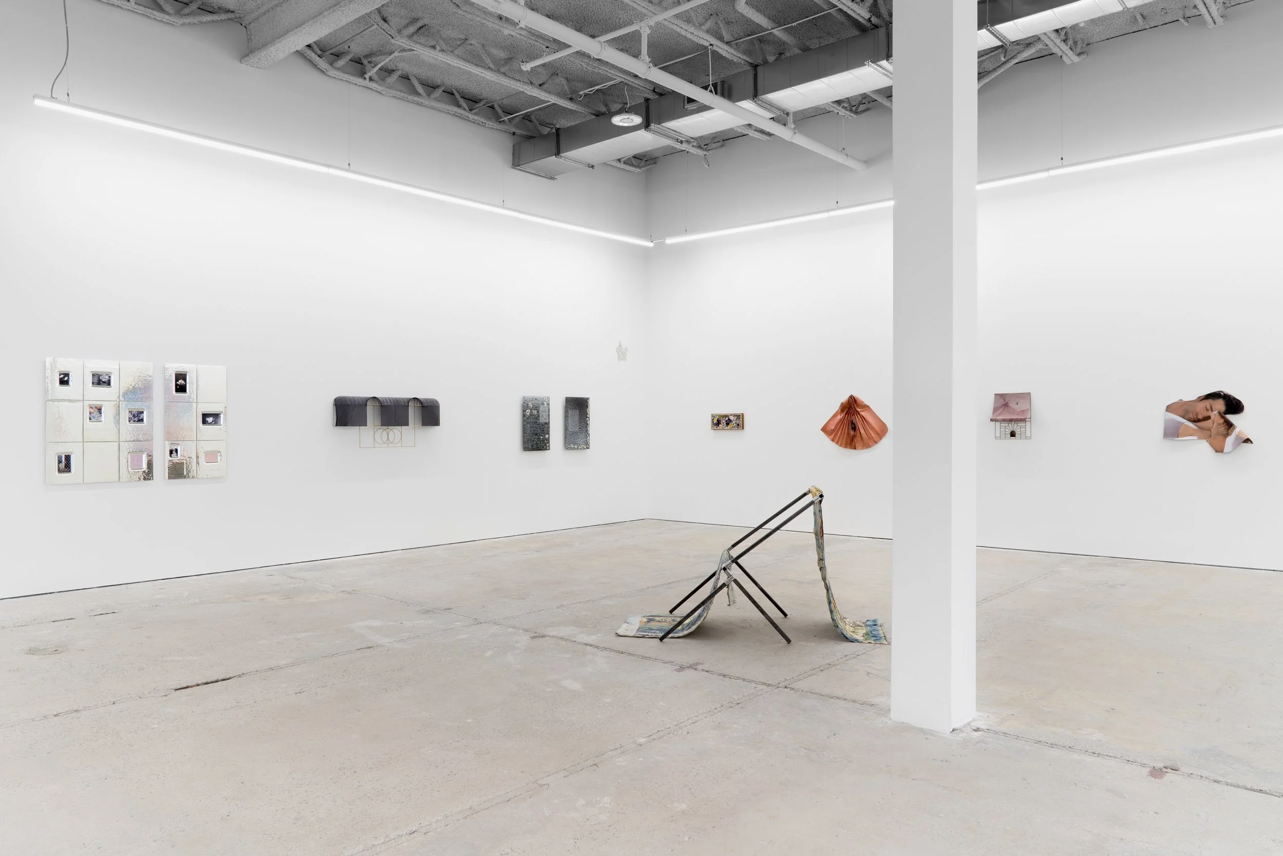 A Tale of Small Moments, commissariée par Anaïs Castro — Galerie ...