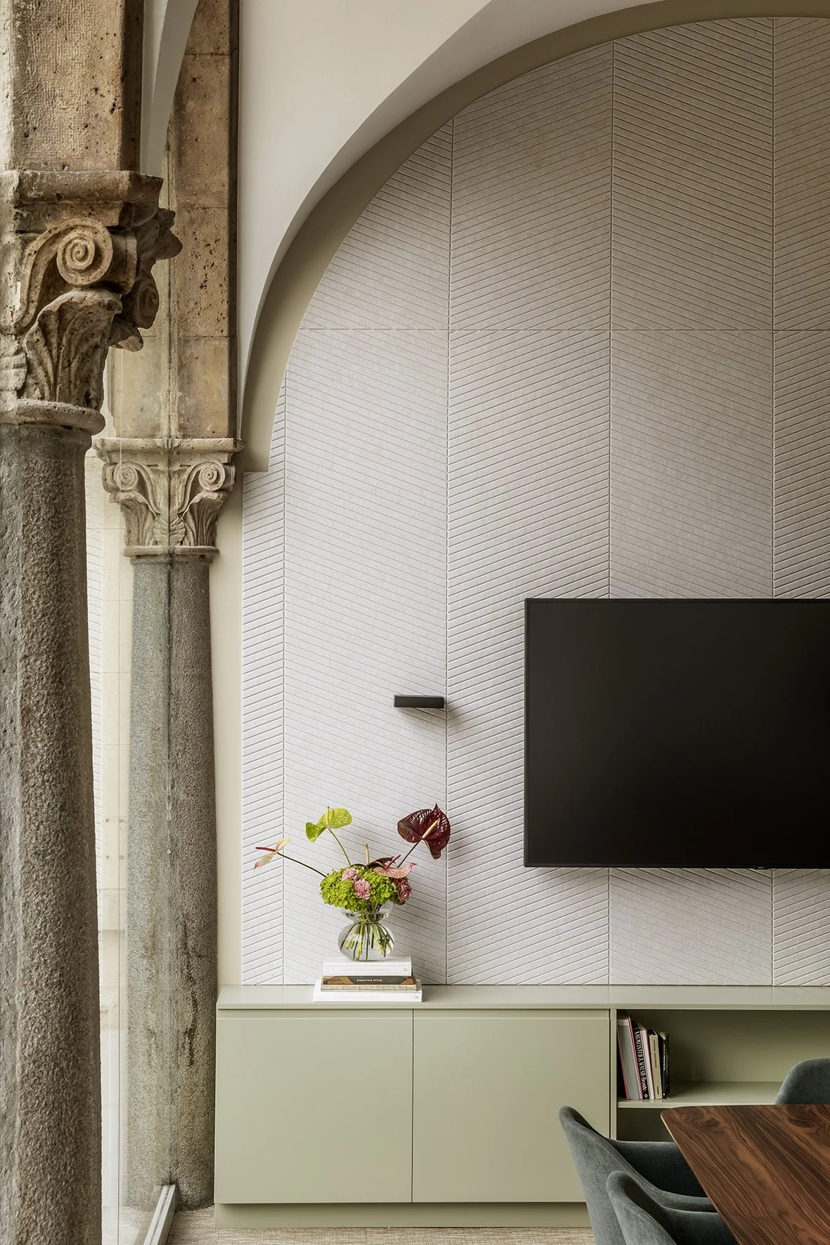 Business Center for a European Bank — D' Lab