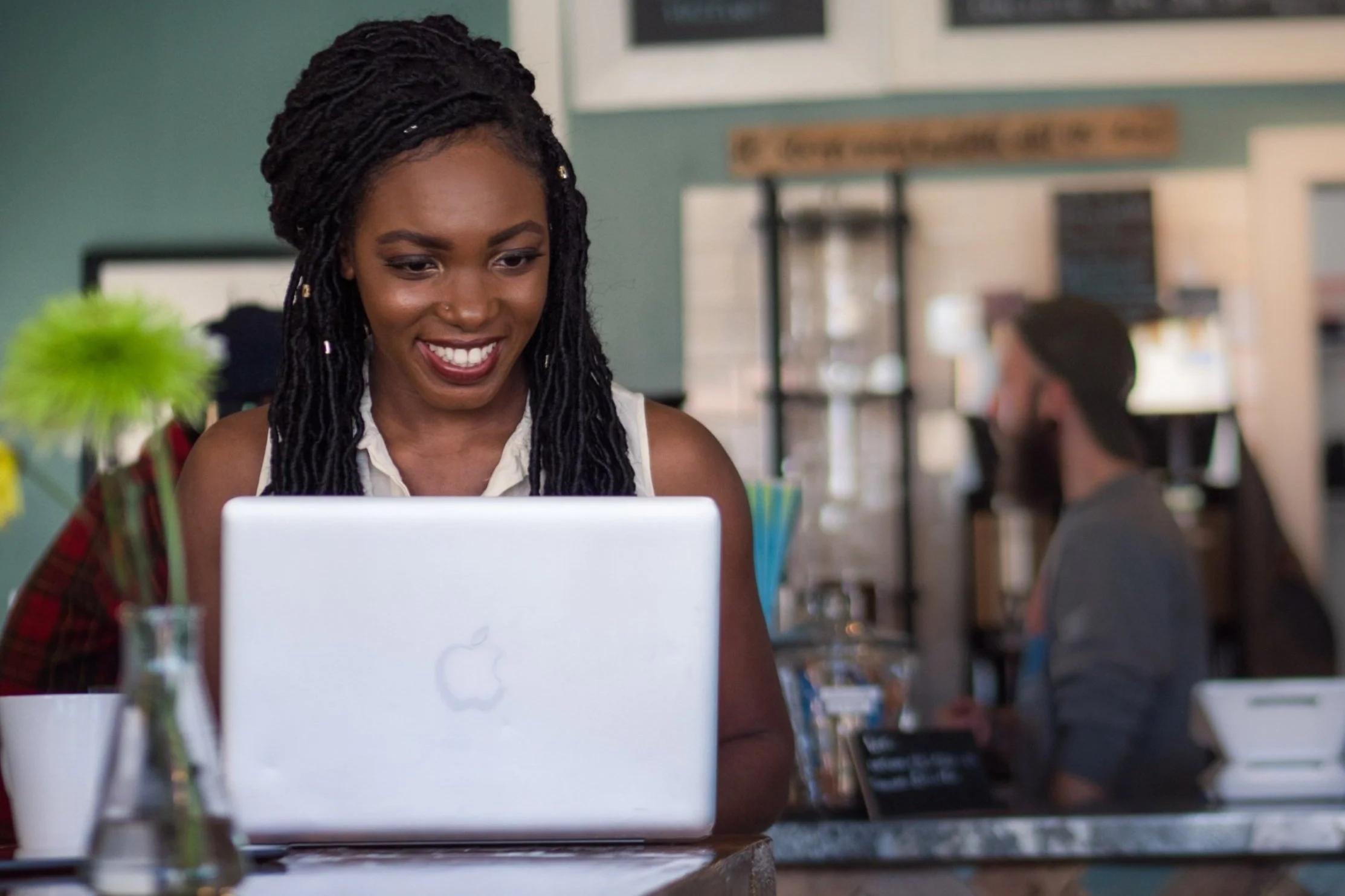 LaShonda Brown | Canva Verified Expert + Tech Educator