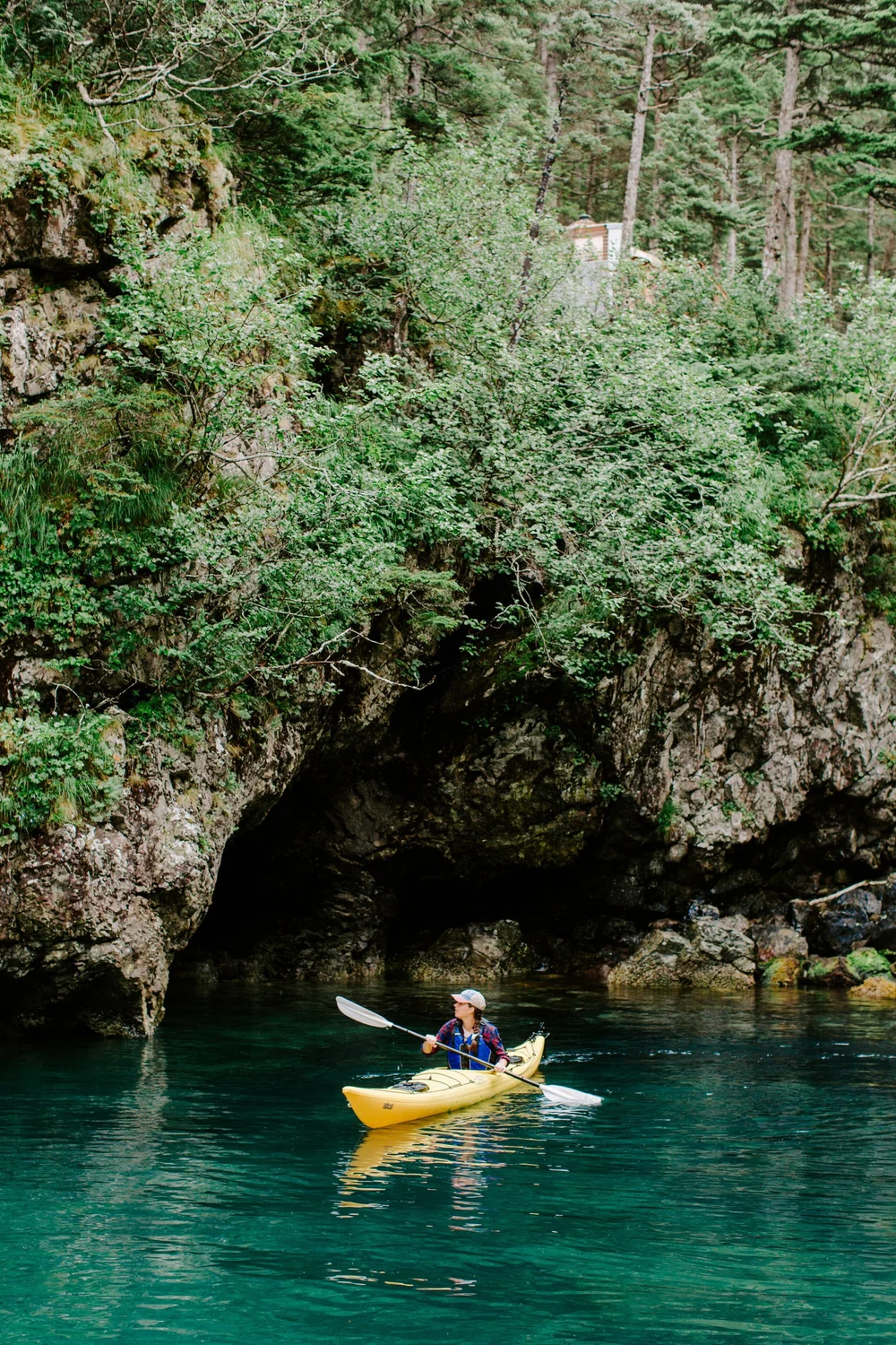 Sea Kayaking at Shearwater Cove in Resurrection Bay, Kenai Fjords ...