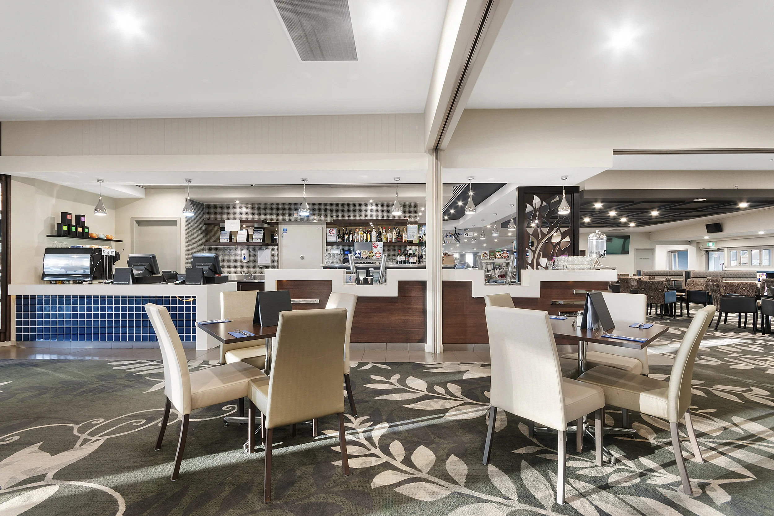 Dining & Menu — Traralgon Bowls Club