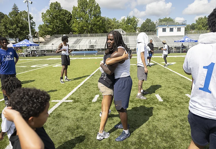 Polar football alum ‘Rio’ hosts a day of thanks to community — North News